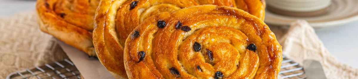 Bakery & Cake Subscription Boxes | Gift Subscriptions & Huffkins UK